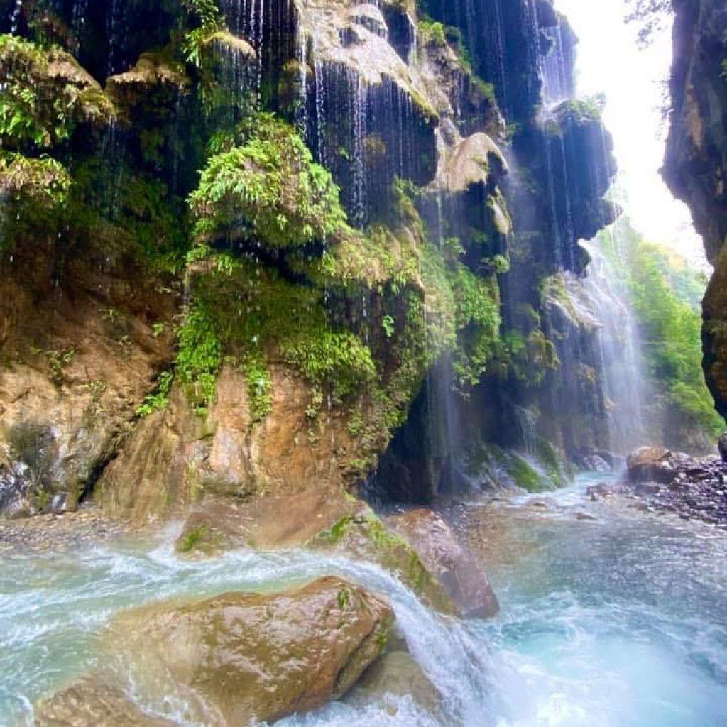 1 Day Umbrella Waterfall & Khanpur Dam Tour